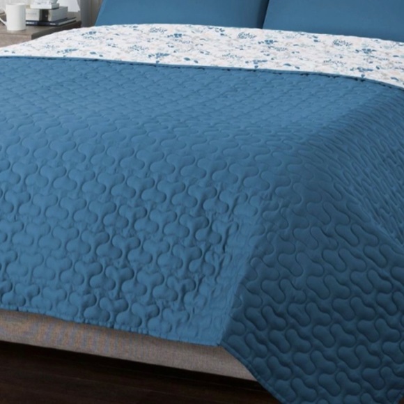 North Shore Living | Bedding | North Shore Living Reversible Quilt Teal ...